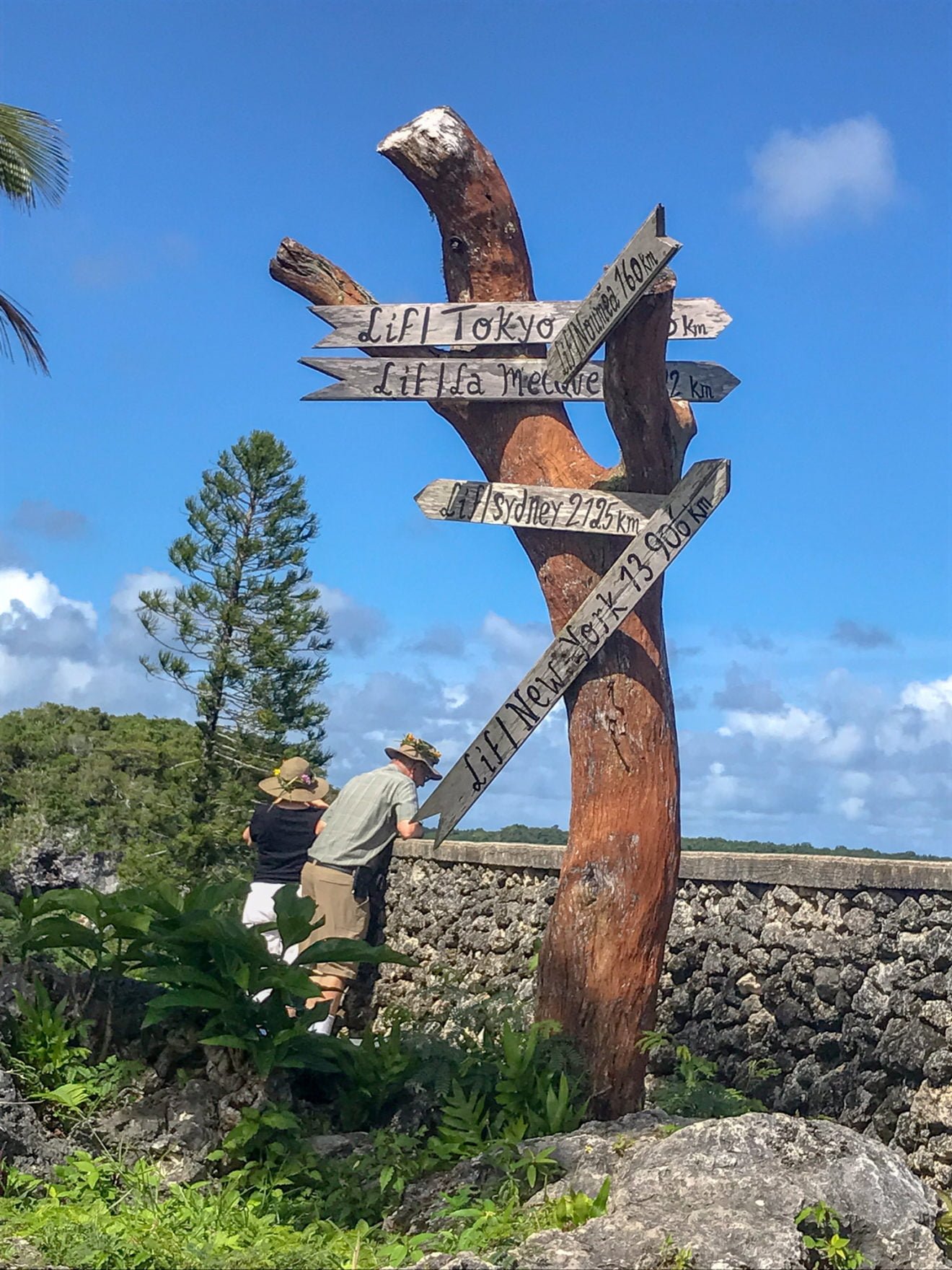 Friday Fotos - directional signs near Easo, Lifou - Terry Ambrose